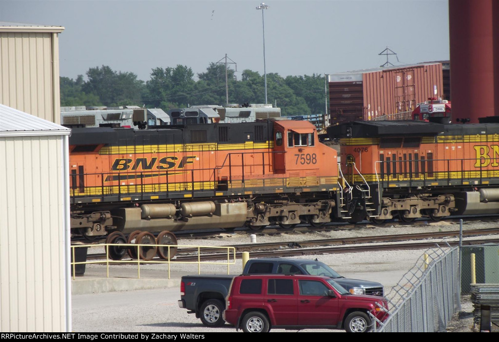 BNSF 7598
